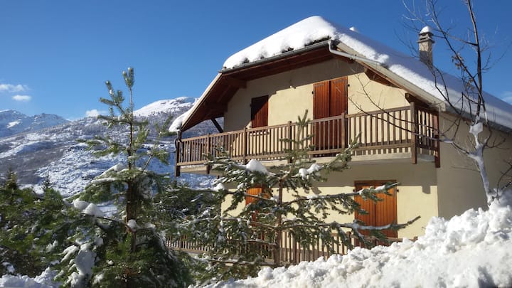 Chalet De Vacances: Espace, Nature Et Aventure - Serre Chevalier