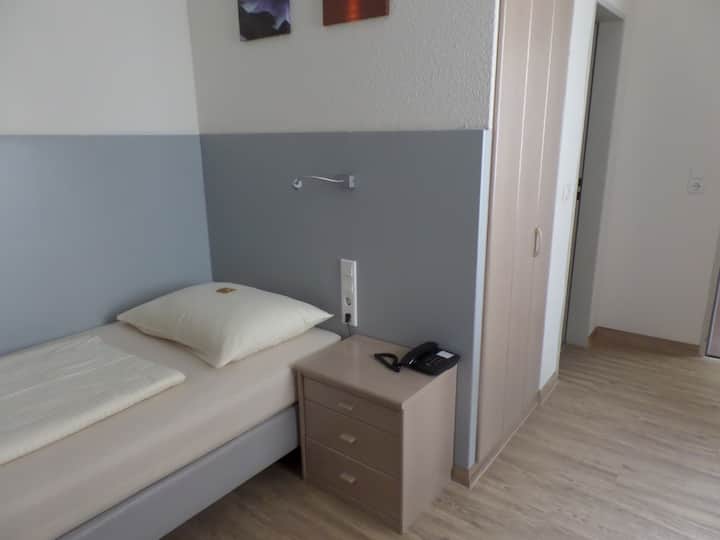 Einzelzimmer (Hotel Fantasie, Ansbach) - Ansbach