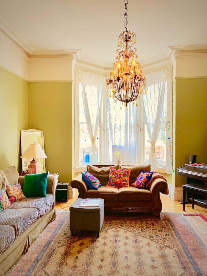 Gorgeous Mission Victorian Home Away From Home - San Francisco, CA