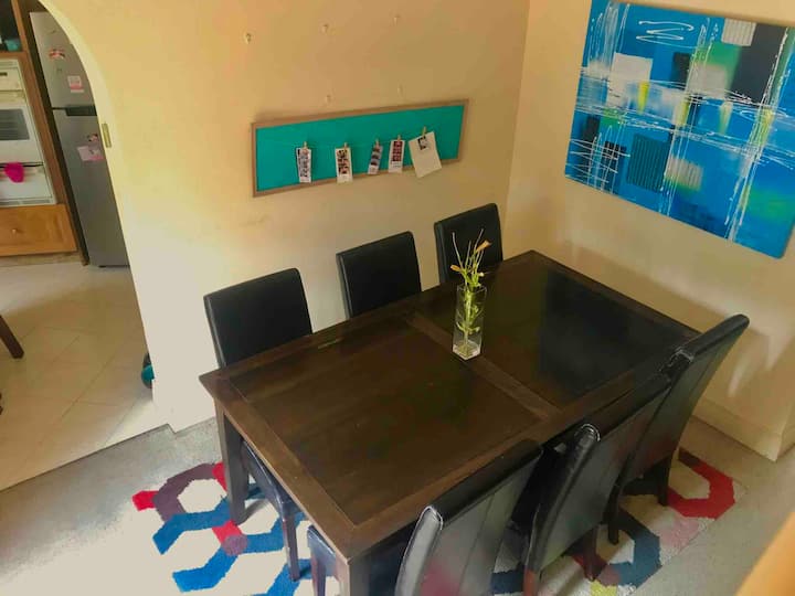 Private Room With King Bed And Ensuite Bathroom - Sydney