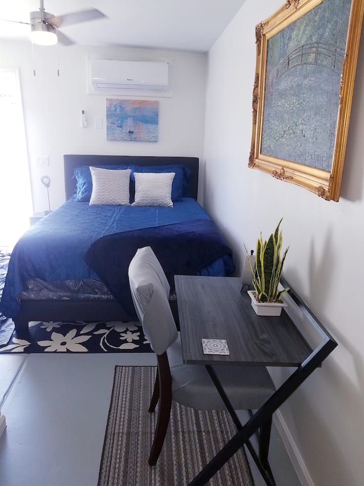 Adorable Casita With Private Entrance & Bathroom - Glendale, AZ