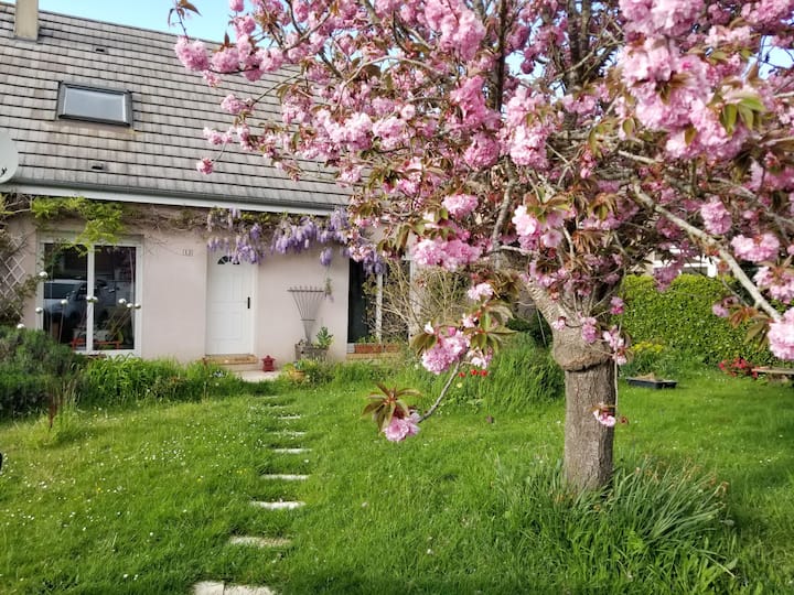 Chambre Dans Une Maison Chez Loti 1 - Louviers