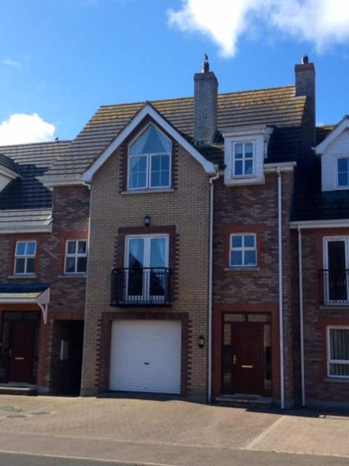 Tara Townhouse, 5 Bed Holiday Home In Portstewart - Portstewart