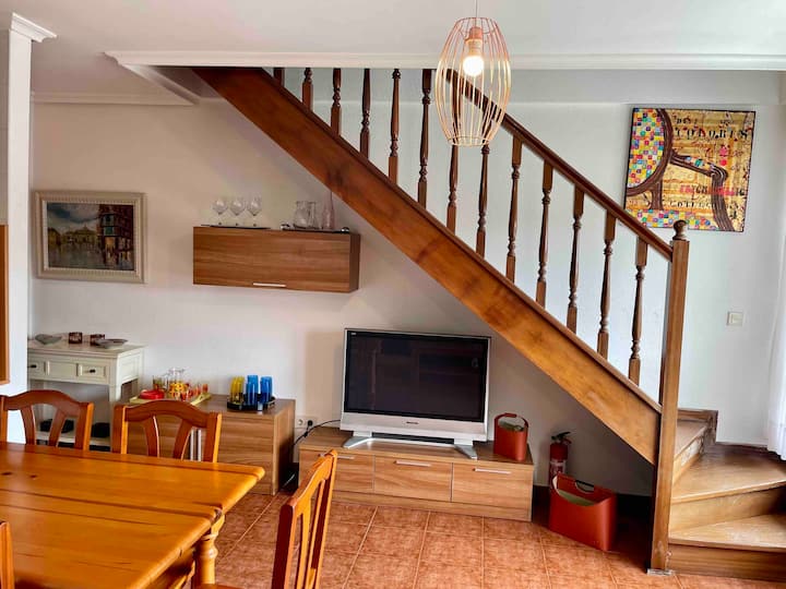 Duplex Luminoso 150mts De Playa Urb. Con Piscina - Suances