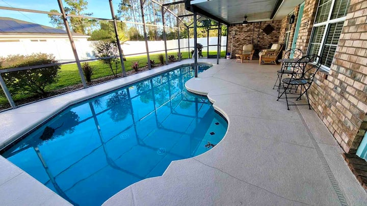 Mermaids Retreat 4/3 Pool Home Spacious Relaxation - Palm Coast, FL