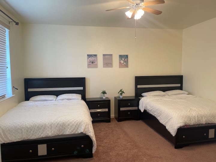 Master Bedroom With Private Bathroom - Stockton, CA