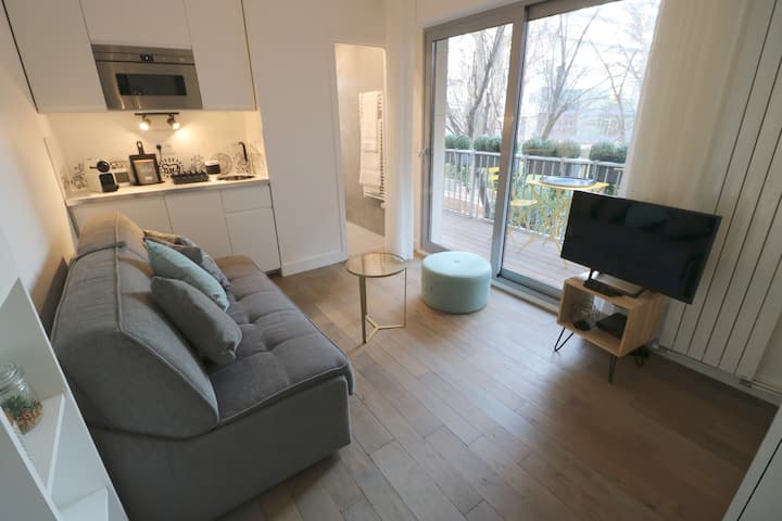 Studio Neuf & Cosy Avec Terrasse - Proche Métro - Issy-les-Moulineaux
