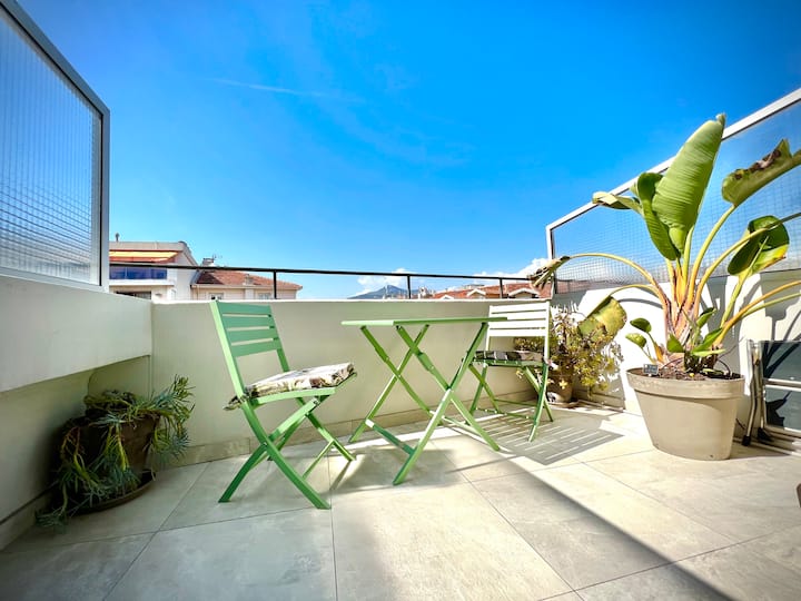 Petit Studio Bourgeois Sur Terrasse, Proche Mer - Nice