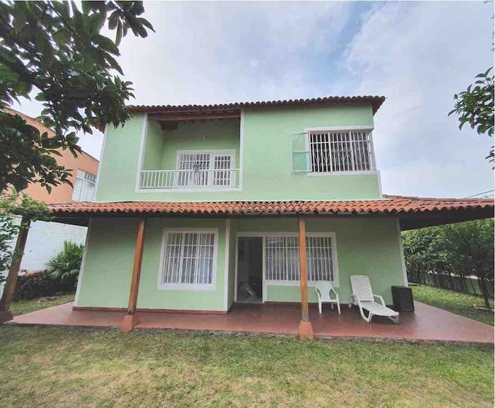 Agradable Casa Con Amplia Zona Verde En Mariquita. - Mariquita