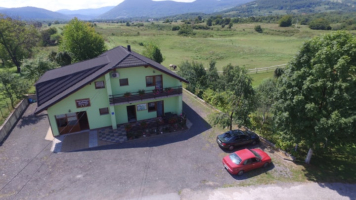 Apartment  With 1 Room - Rakovica