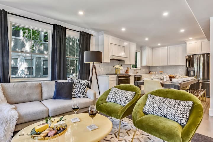 Luxe Boston Condo | Near T - Boston, MA
