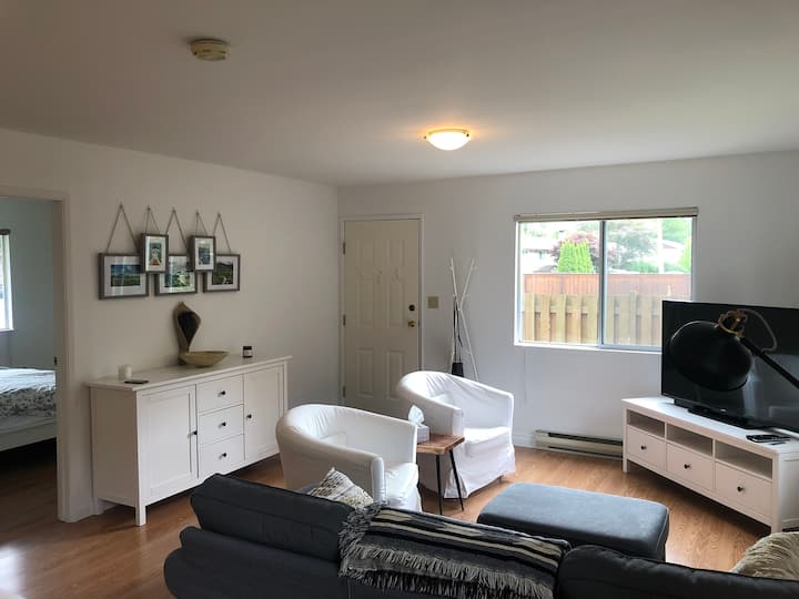 Squamish Suite With Private Entrance/driveway - Squamish