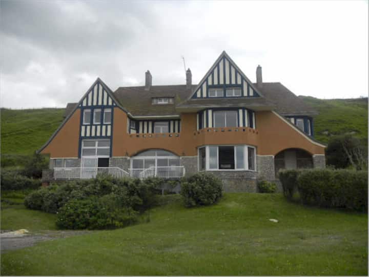 Normandie Ocean Front Villa, Omaha Beach, Historischer Landungsstrand, Frankreich - Vierville-sur-Mer