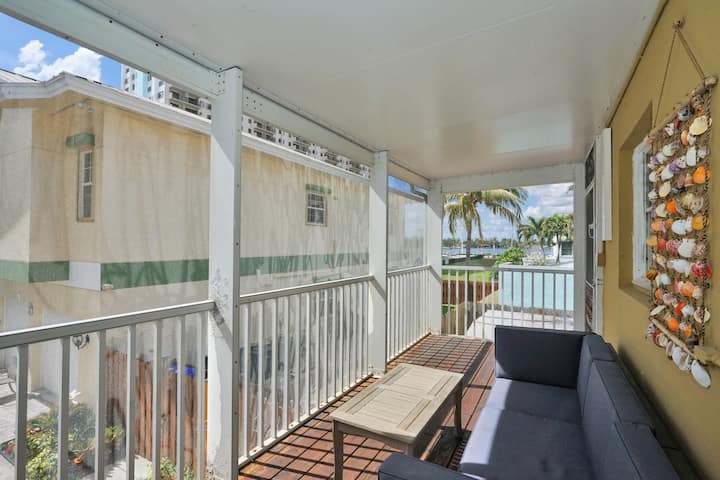 1brm/1ba/intracoastal V. Terrace/beach/boardwalk - Hollywood, FL