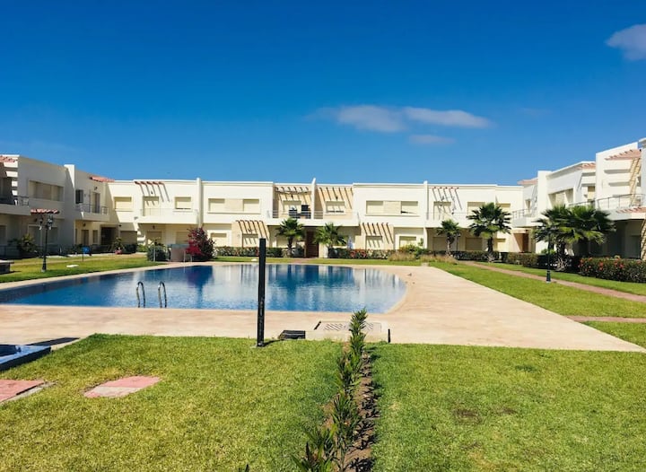 Villa En Résidence Surveillée Avec 10 Piscines - Morocco