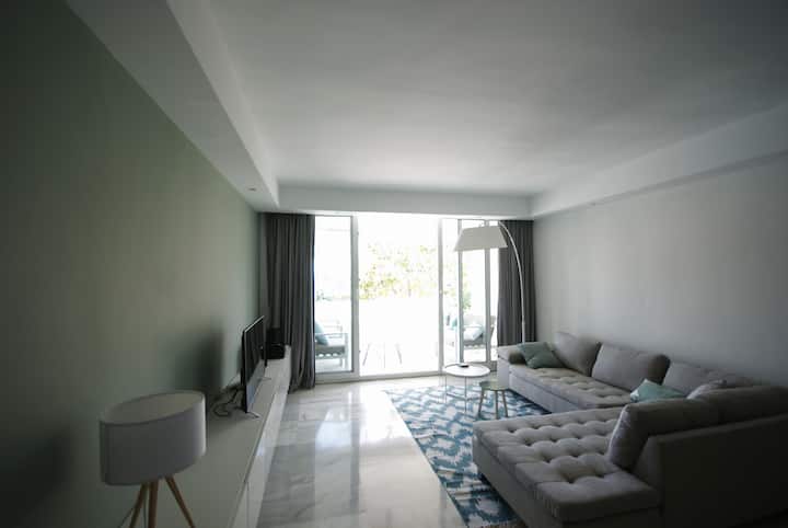 Alcazaba Beach Garden Apartment - Estepona