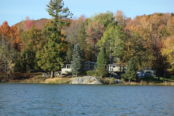 Bromont Lakefront House Near Ski Hill. - Bromont