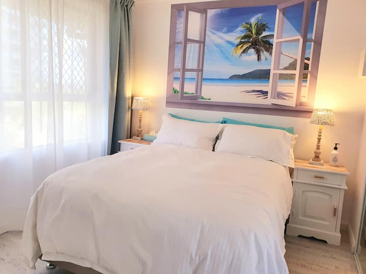 Stylish Sanctuary By The Beach - Gold Coast