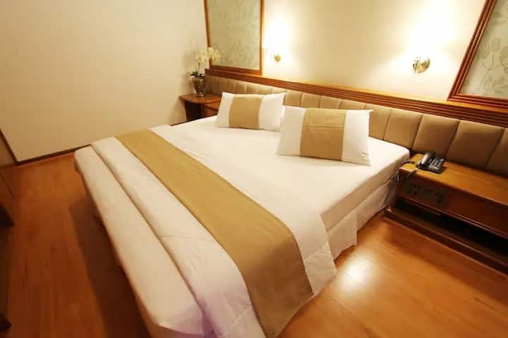 Apto 315 - Na Av. Do Batel - Localização Premium - Curitiba
