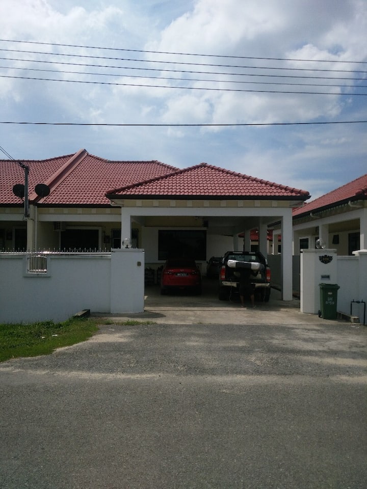 Riverview Home - Miri