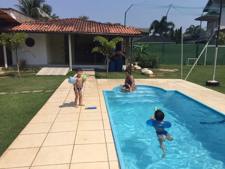 Casarão Com Piscinas E Campo De Futebol E Vôlei - Rio de Janeiro