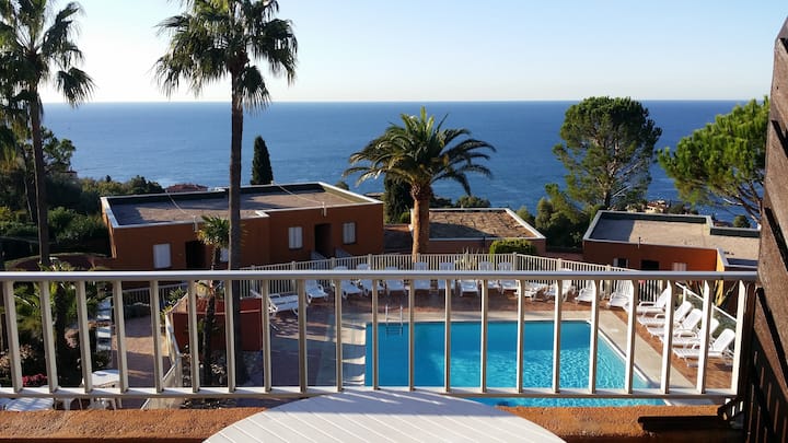 Seaview Apartment Close To Esterel Massif + Pool - Théoule-sur-Mer