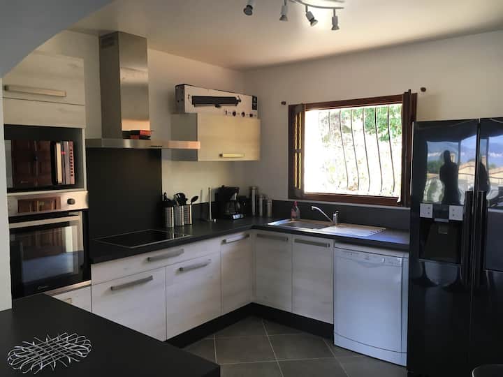 Villa Indépendante Vue Mer De 8 à 14 Personnes - Ajaccio