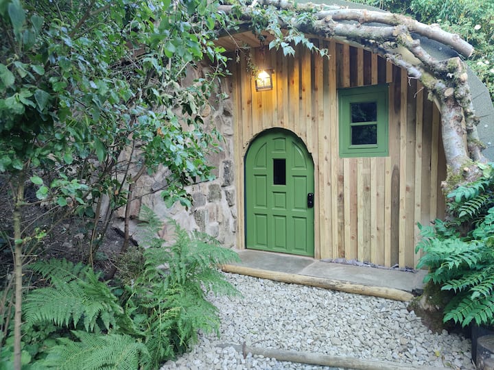Hobbit House In The Dell - Bury