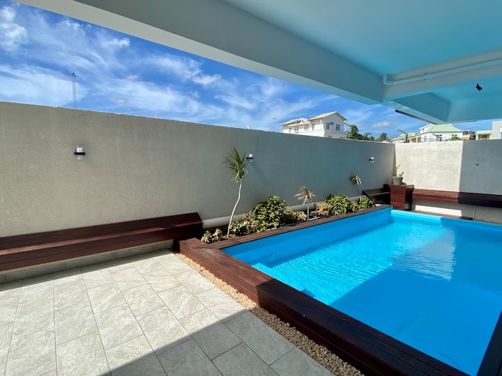 Sandstone Apartment: A Walk To The Beach - Mauritius