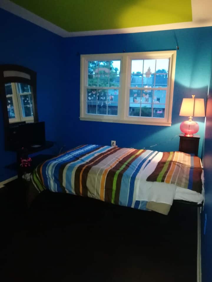 Rooms Cheaper Than A Hotel - Woodbridge, VA