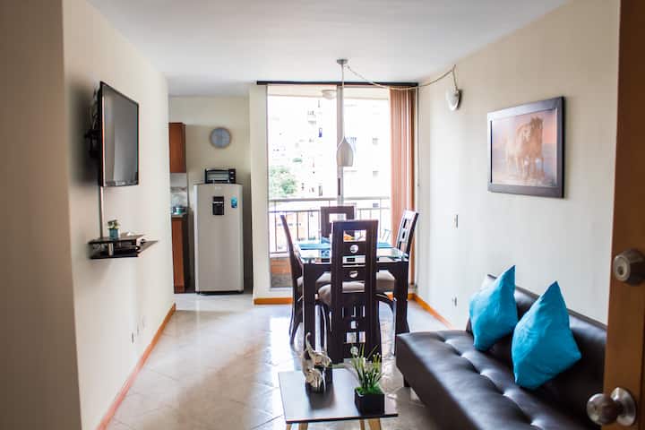 Cómodo Y Acogedor Apartamento Excelente Ubicación - Medellín