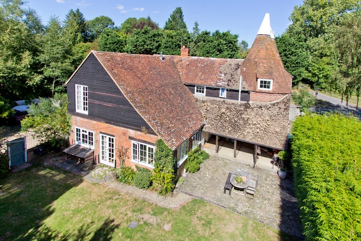 Large Family House In Kentish Weald - Cranbrook, UK