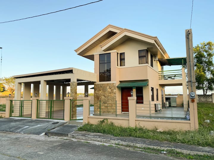 Bulacan House In Northwoods Golf Club W/ Aircon - San Rafael