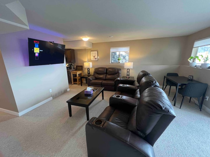 Nature Suite On Grey Canal Trail - Vernon, BC, Canada