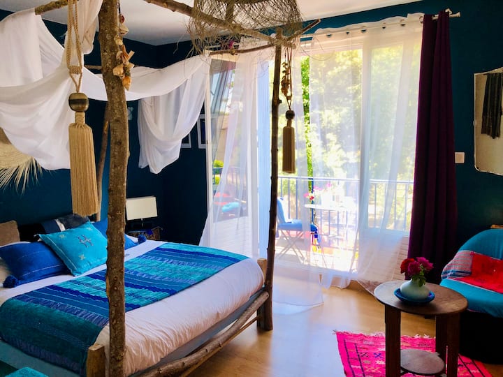 Escale Normandie : Chambre Bleue, Double + Balcon - L'Aigle