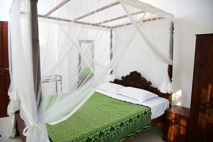 Hikkaduwa Villa Pitigala- Upstairs/ac Rooms - Hikkaduwa