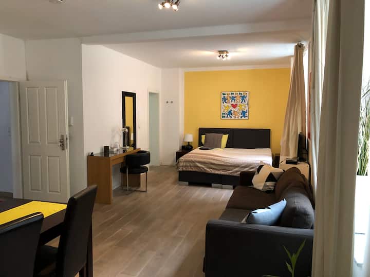 Privates Appartement - Oppau - Im Grünen - Ratingen