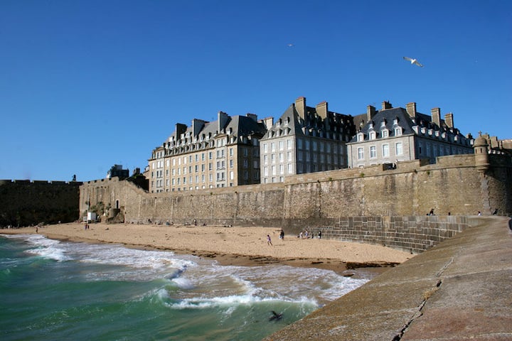 Saint Malo Intra-muros Studio 100 Mètres De La Mer - Saint-Malo