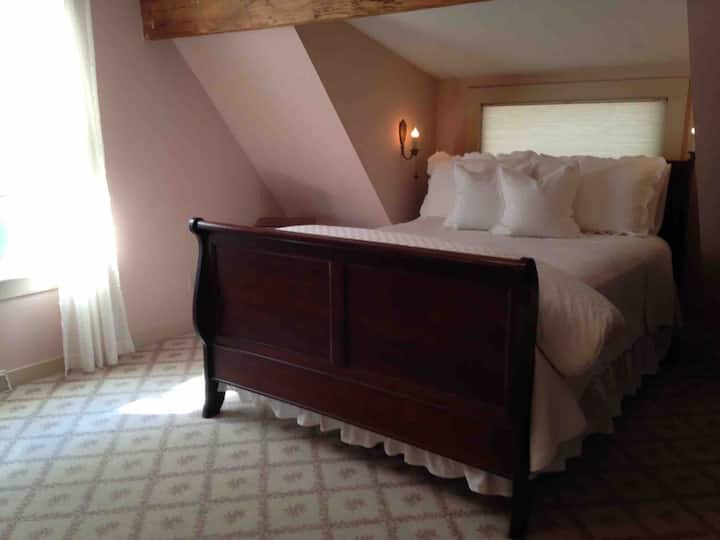 The Jonathan Edwards Room - Holland