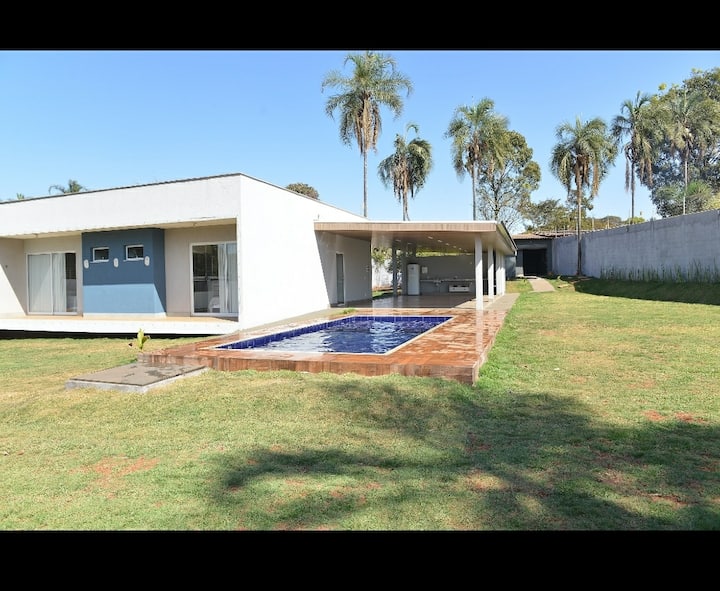 Casa De Hospedagem - Local Tranquilo E Familiar - Goiânia