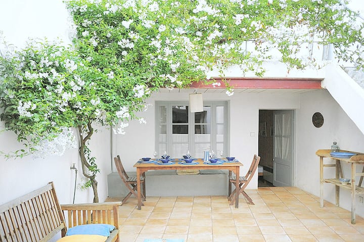 Maison Rénovée Avec Charme ,Au Coeur D'ars En Ré - Saint-Clément-des-Baleines