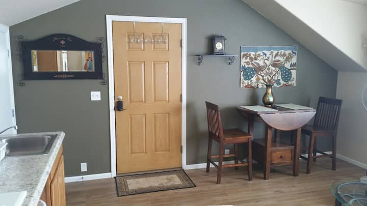 Cozy Furnished Studio With All The Amenities. - Cheyenne Mountain State Park, Colorado Springs