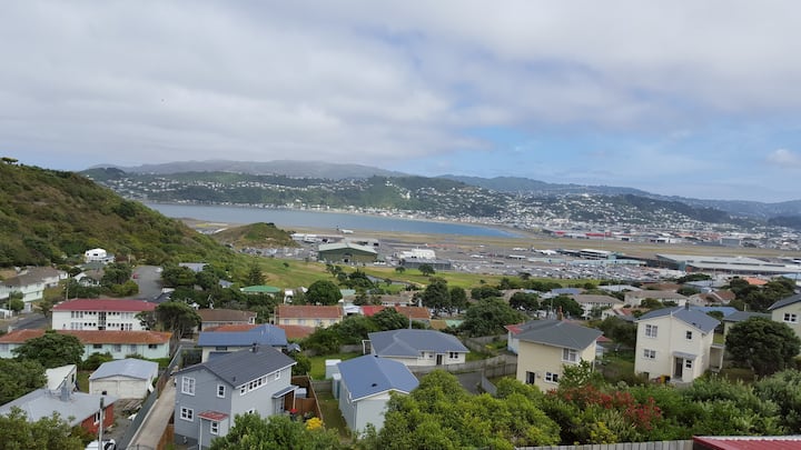Airport Holiday Home - Wellington, New Zealand