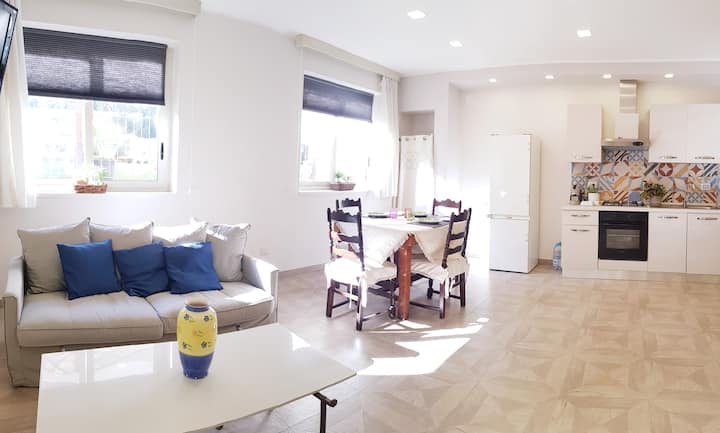 A Casa Vostra - Monolocale Vista Giardino - Naxos