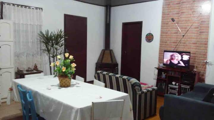 Quartos Em Ambiente Familiar Mto Próximo Ao Centro - Urubici