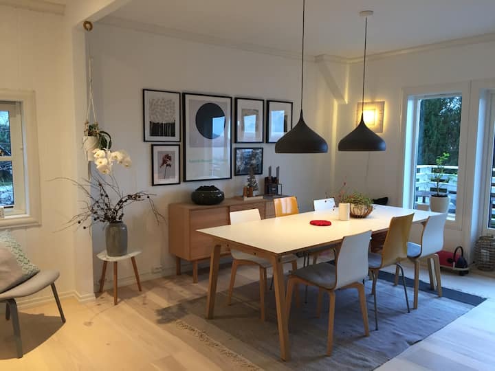 Fantastic Wooden House With Garden - Bergen