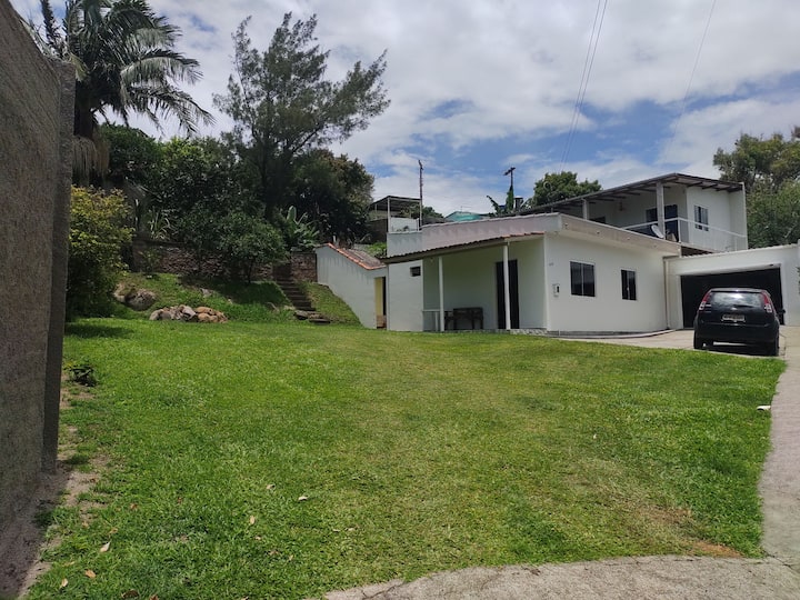 Casa Na Praia Do Mar Grosso - Laguna
