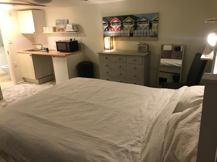 Lodge In Thatched Cottage Garden - Cambrige (UK)