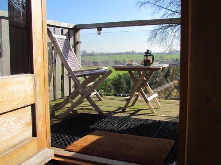 Self Contained Luxury Lodge - Tetbury