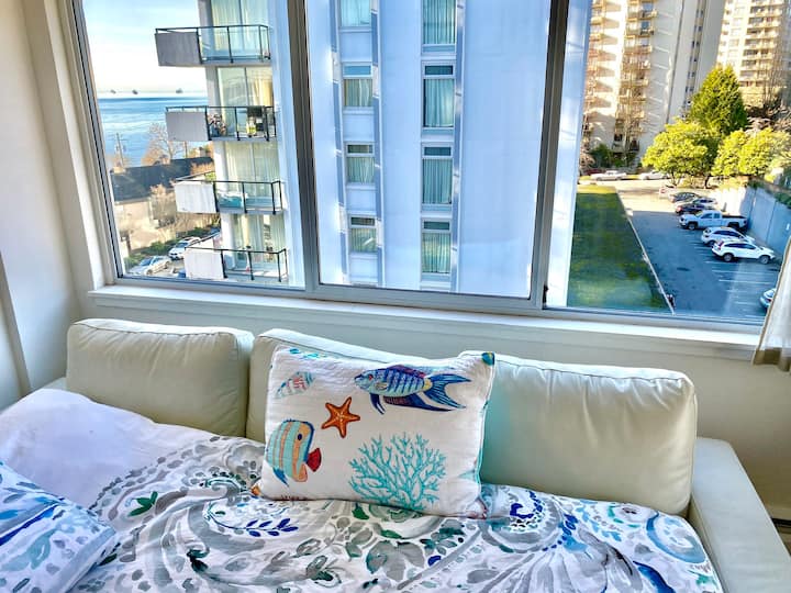 Bright 1 Bed Plus Sofa Bed - Close 2 Sea/ Cypress - West Vancouver